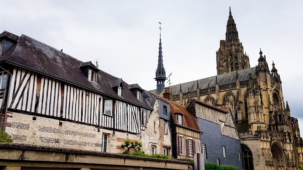 Caudebec-en-Caux, France: History and Attractions